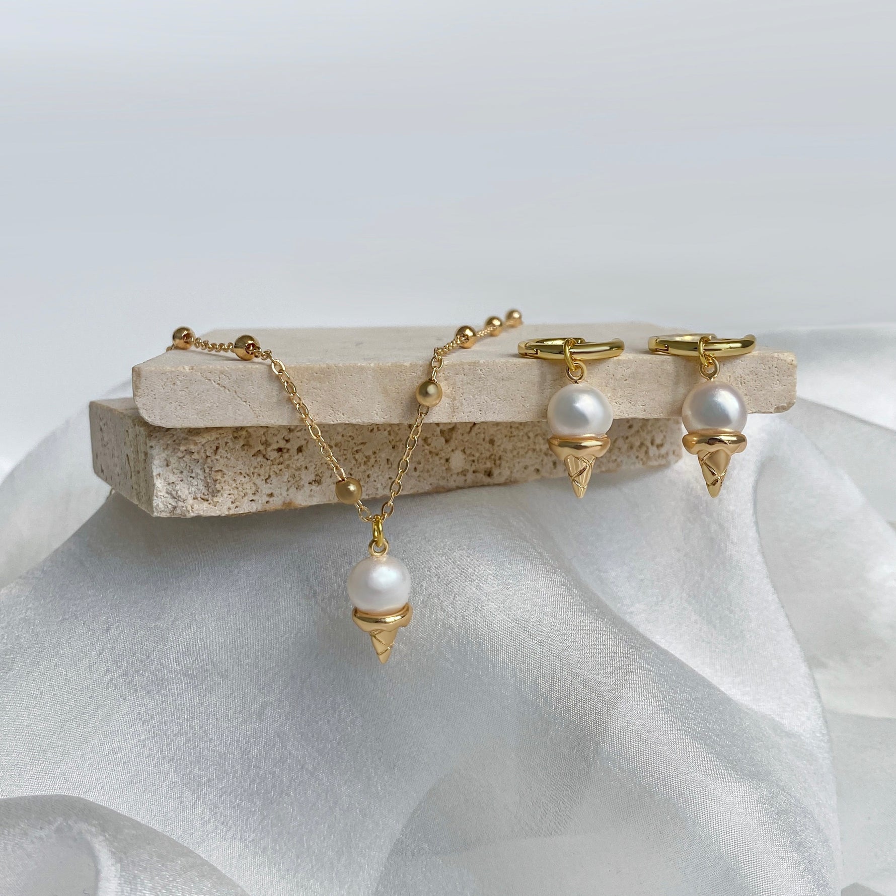 Pearl Ice Cream Hoop Earrings & Necklace – Ninemoo